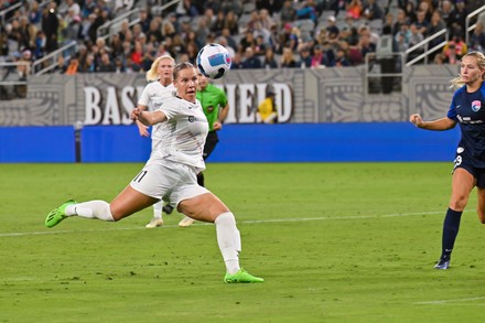 North Carolina Courage Defender Merritt Mathias Editorial Stock Photo ...