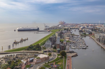 500 Bremen port Stock Pictures, Editorial Images and Stock Photos ...