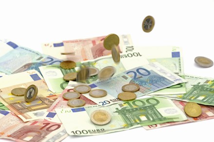 3,000 Euro symbol Stock Pictures, Editorial Images and Stock Photos ...