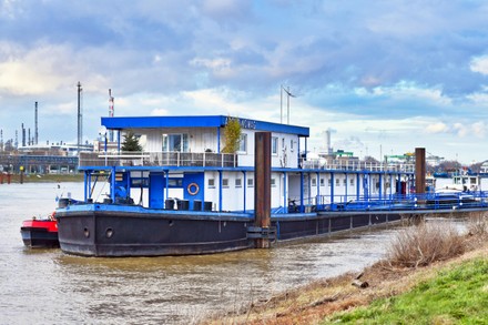 20 Bunker boats Stock Pictures, Editorial Images and Stock Photos ...