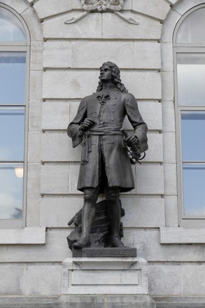 3,000 Statues on building Stock Pictures, Editorial Images and Stock ...
