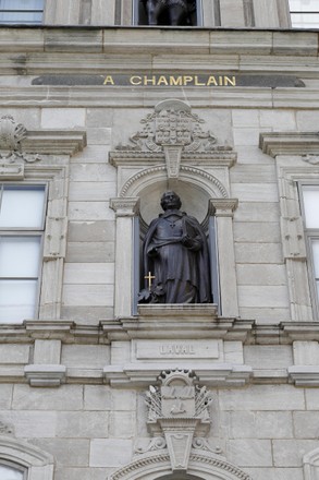 3,000 Statues on building Stock Pictures, Editorial Images and Stock ...