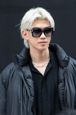 Ohira Shuzo Attending Valentino Womenswear Springsummer Editorial Stock ...