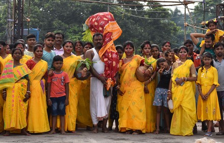 250,000 People of india Stock Pictures, Editorial Images and Stock ...