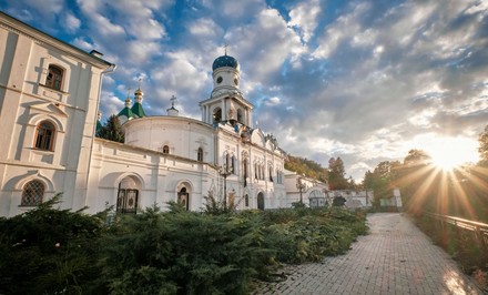 500 Cave monastery Stock Pictures, Editorial Images and Stock Photos ...