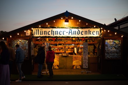 Hundreds Thousands Visit Oktoberfest 2022 On Editorial Stock Photo ...