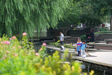 People Play Dongcheng Section Yuhe River Editorial Stock Photo - Stock ...