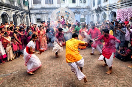 Hindu Devotees Seen Dancing Dhunachi Indian Editorial Stock Photo ...