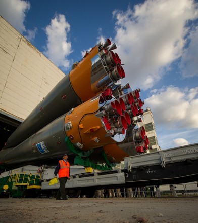__COUNT__ Expedition 31 Soyuz Rocket Rollout - Baikonour, Kazakhstan ...
