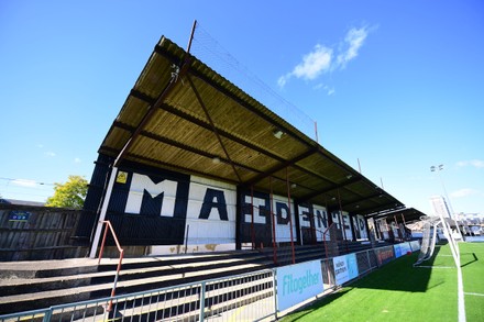 Maidenhead United v Oldham Athletic, National Football League ...