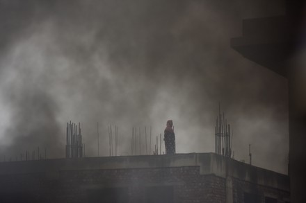 3,000 Smoke from building Stock Pictures, Editorial Images and Stock ...
