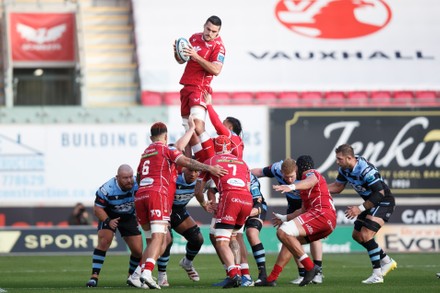 Tom Price Scarlets Wins Lineout Editorial Stock Photo - Stock Image ...