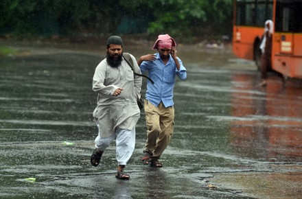 Commuters Out Rain Dtc Mehrauli Bus Editorial Stock Photo - Stock Image ...