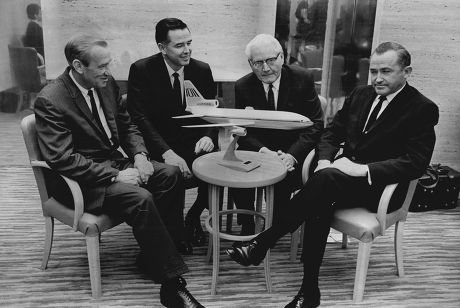 Lockheed Aircraft Corporation Specialists L R Editorial Stock Photo ...