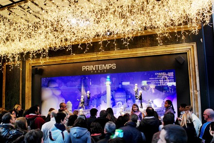 Christmas Windows Department Store Printemps Paris Editorial Stock ...