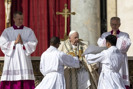 Pope Francis Celebrates Canonization Mass St Editorial Stock Photo ...