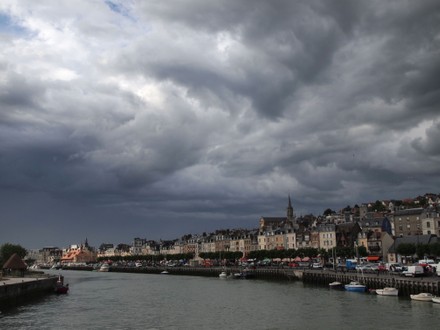 Touques River Trouvillesurmer Bassenormandie France 2011 Editorial ...