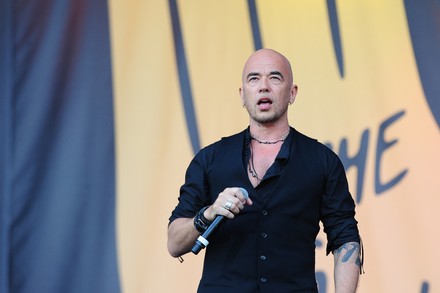 Nolwenn Leroy Performs Concert Sos Racisme Editorial Stock Photo ...