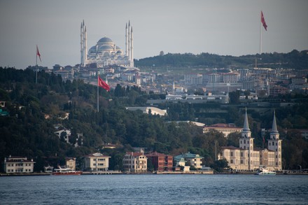 Bosphorus Maritime Traffic In Istanbul, Turkey - 09 Oct 2022 Stock ...