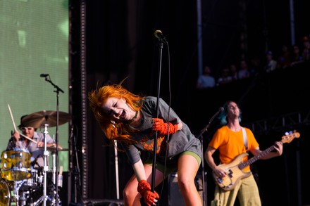 Hayley Williams Lead Vocalist Paramore Performs - Foto de stock de ...