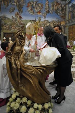 Pope Benedict Xvi Baptized 21 Newborns Editorial Stock Photo - Stock ...