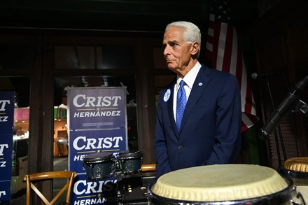 Charlie Crist Speaks His Supporters Florida Editorial Stock Photo ...