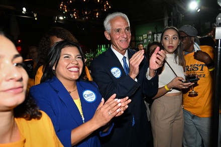 Prolife Supporters Rally Outside Charlie Crist Editorial Stock Photo ...