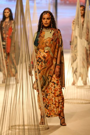 Models Present Creations By Indian Designer Editorial Stock Photo ...