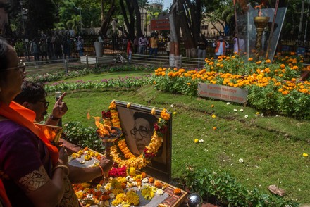 Shiv Sena (Uddhav Balasaheb Thackeray) Party Workers Visit Balasaheb ...