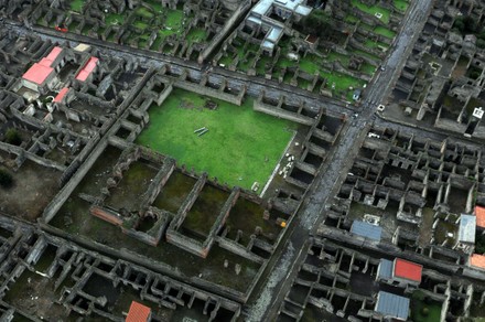 6 Aerial view of the pompeii city Stock Pictures, Editorial Images and ...