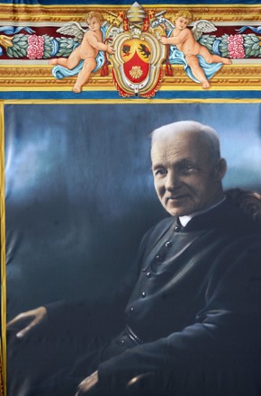 Portrait Andre Bessette Australiatens Thousands Faithful Editorial ...