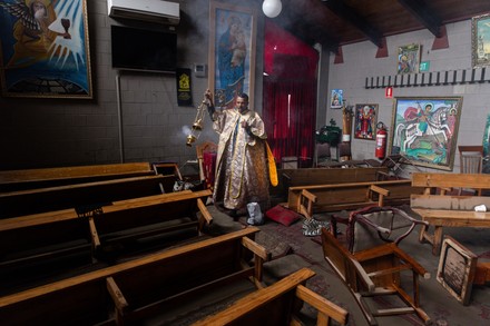 Priest Aragachew Semo Blesses Ethiopian Orthodox Editorial Stock Photo ...