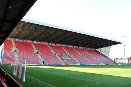 __COUNT__ imágenes de Crewe Alexandra v Brentford B, Friendly Match ...