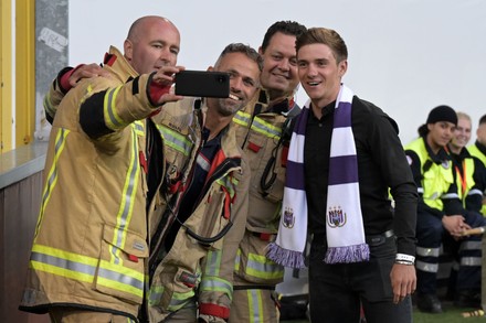 500 Firefighter sports Stock Pictures, Editorial Images and Stock ...