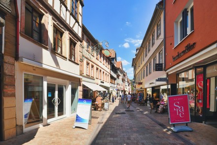 3,000 Small shops Stock Pictures, Editorial Images and Stock Photos ...
