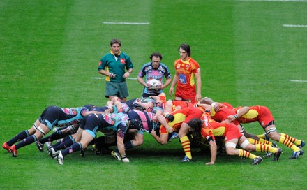 Perpignans Gerrie Britz Gets Ball During Editorial Stock Photo - Stock ...