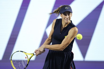 Us Tennis Player Bernarda Pera Returns Editorial Stock Photo - Stock ...