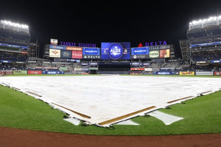 Tarps Cover Infield Yankee Stadium Rain Editorial Stock Photo - Stock ...