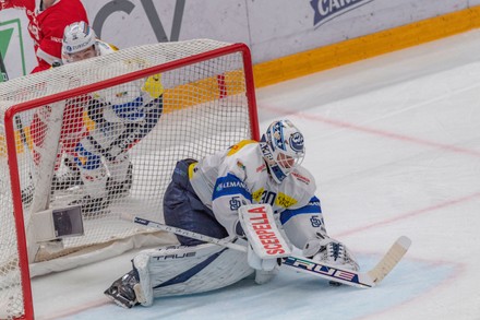 Lausanne Switzerland 10182022 Janne Juvonen Goalie Editorial Stock ...