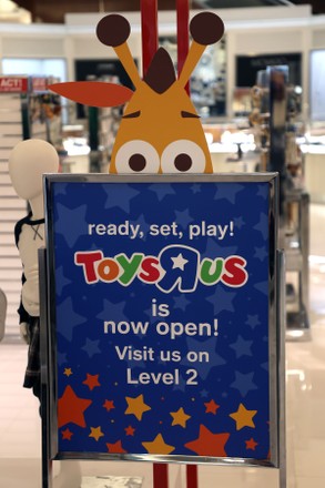 2,000 Toys r us Stock Pictures, Editorial Images and Stock Photos ...