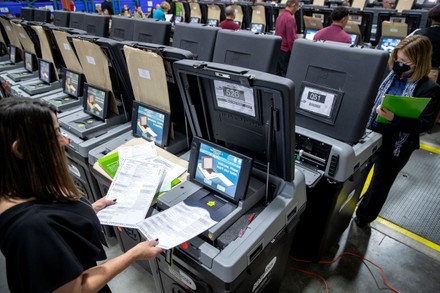 Workers Miamidade County Election Department Conduct Editorial Stock ...