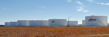Chs Oil Refinery Mcpherson Americas Largest Editorial Stock Photo ...