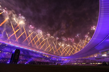 7,000 Fireworks in the sky Stock Pictures, Editorial Images and Stock ...