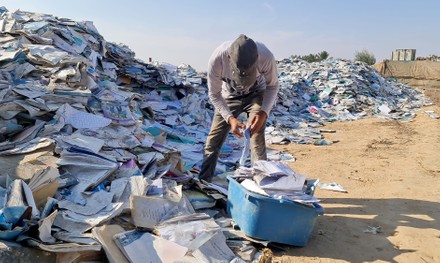 Palestinian Workers Reuse Papers Produce Egg Editorial Stock Photo ...