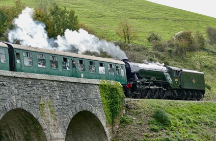 250 Train turns Stock Pictures, Editorial Images and Stock Photos ...