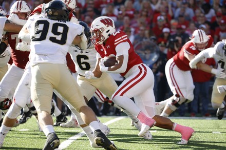 Wisconsin Badgers Running Back Isaac Guerendo Editorial Stock Photo ...