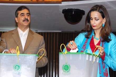 Pakistans Prime Minister Yousuf Raza Gillani Editorial Stock Photo ...