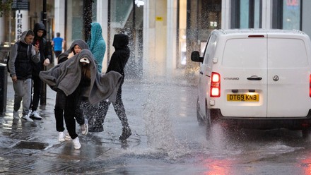 Van Driving Through Large Puddle Soaks Editorial Stock Photo - Stock ...