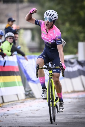 Afghan Refugee Road Cyclist Fariba Hashimi Editorial Stock Photo ...