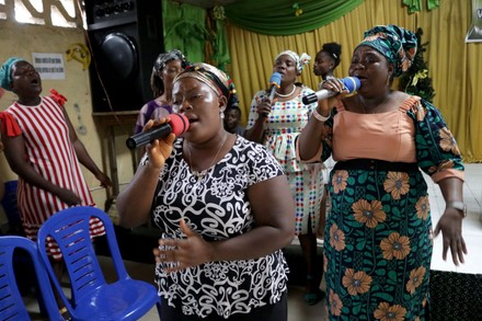 2,000 Religious practices Stock Pictures, Editorial Images and Stock ...